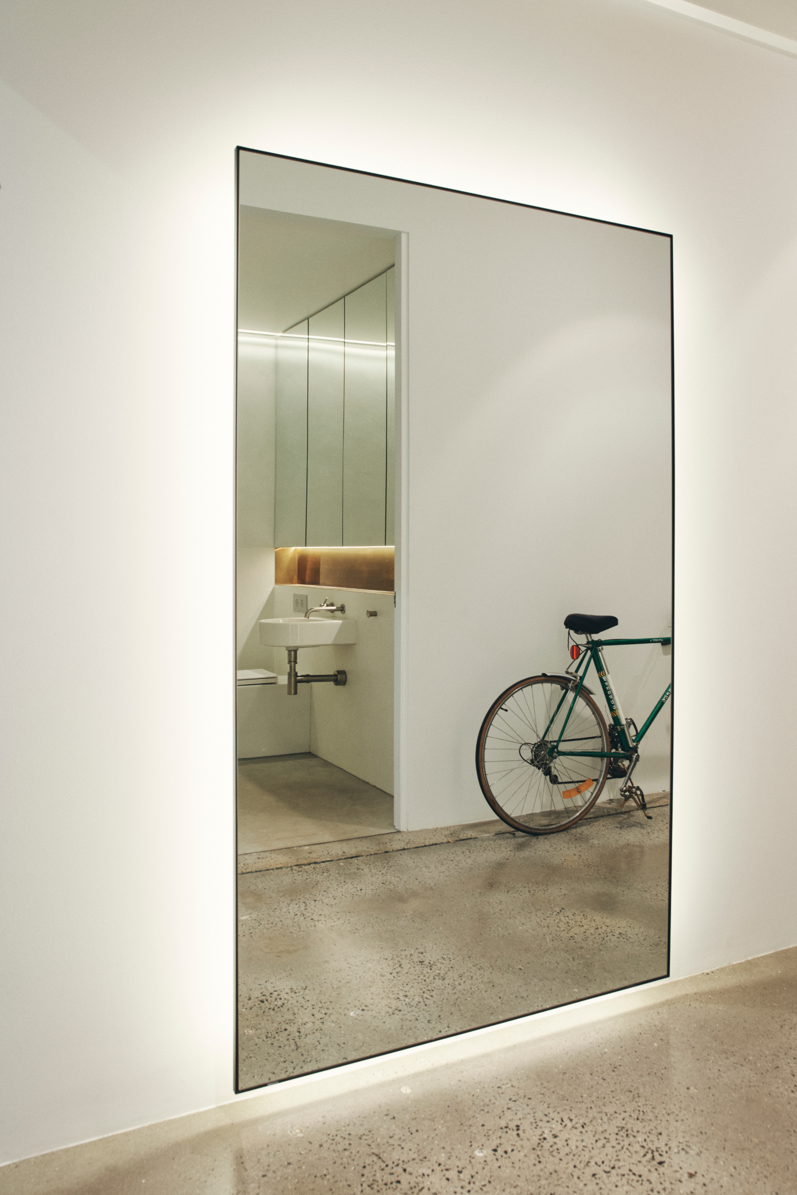 Look Inside: ROWIE At Work – ROWIE The Label