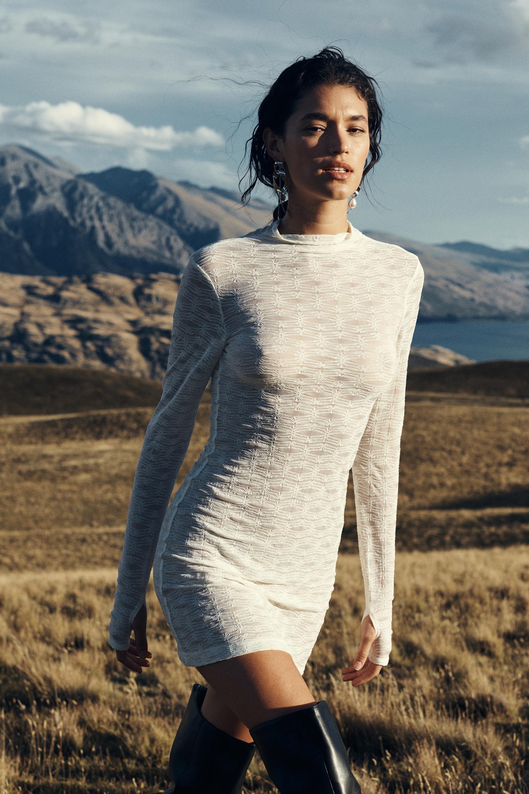 ROWIE The Label - Galo Flower Lace Mini Dress Creme - Dresses