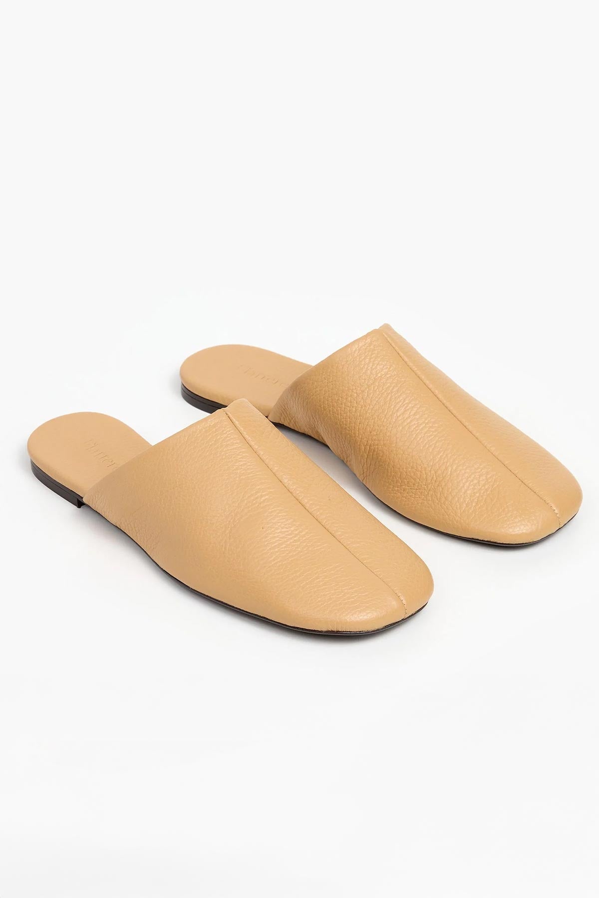 Maurine Leather Slide in Biscotti | Shop Flattered – ROWIE The Label